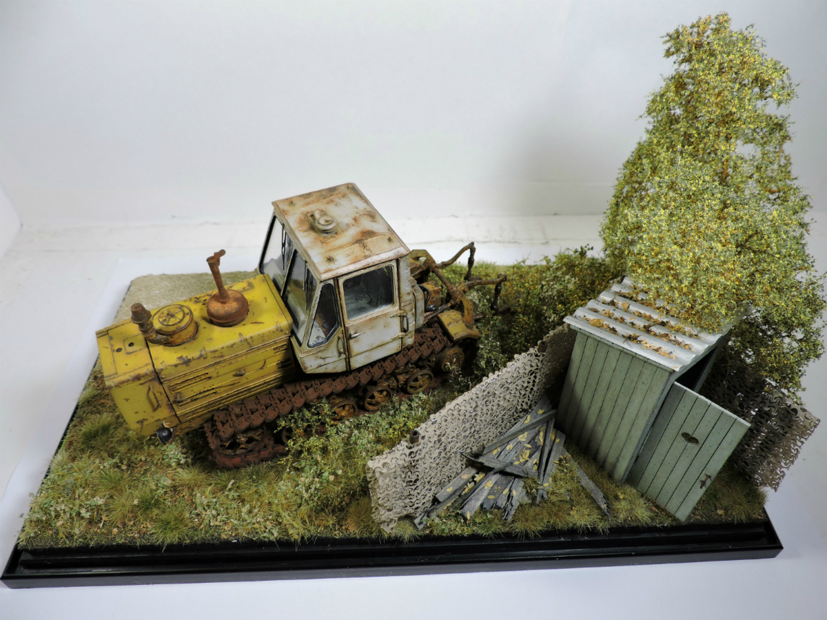 Photo 1 - T-150 tractor | Dioramas and Vignettes | Gallery on Diorama.ru